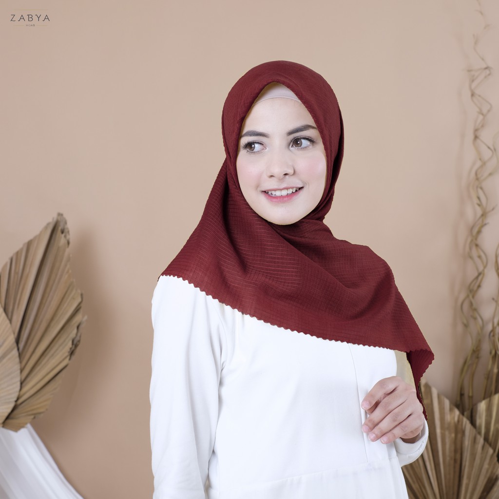 ZABYA Lizy Waffle Jilbab Voal Segiempat Premium - Cherry Red - ZABYA Hijab